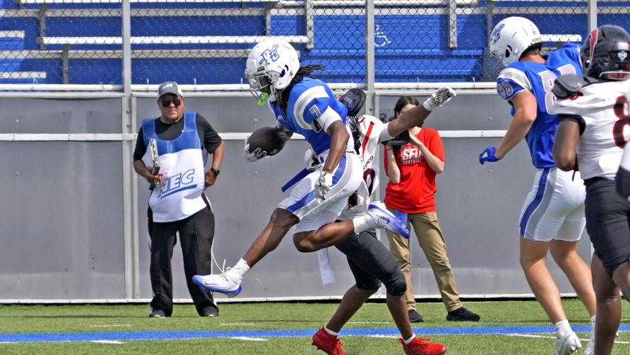 Central uses 24-point second half to blow past SFU 31-7, winning first ...