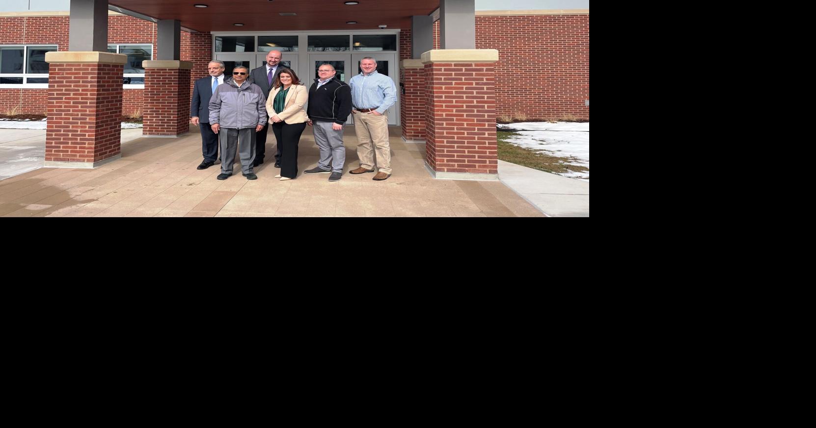 'It's stunning': City, school officials tour new Chamberlain School ...