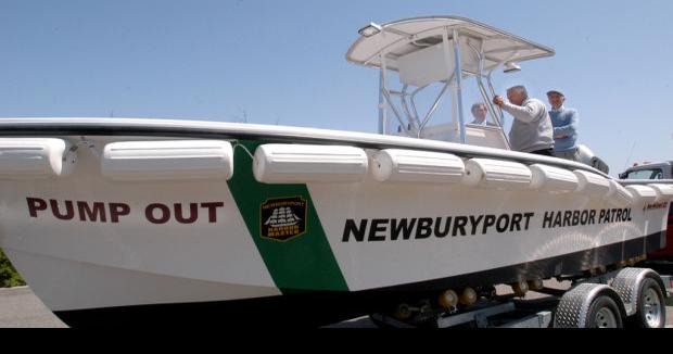 Keeping waste out of local waters New pump boat, state rules aim to ...