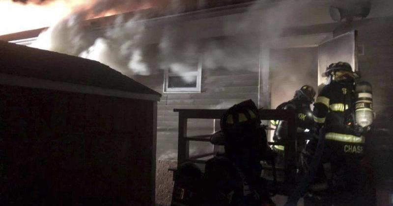 Seabrook mobile home fire drives out two residents | Local News ...
