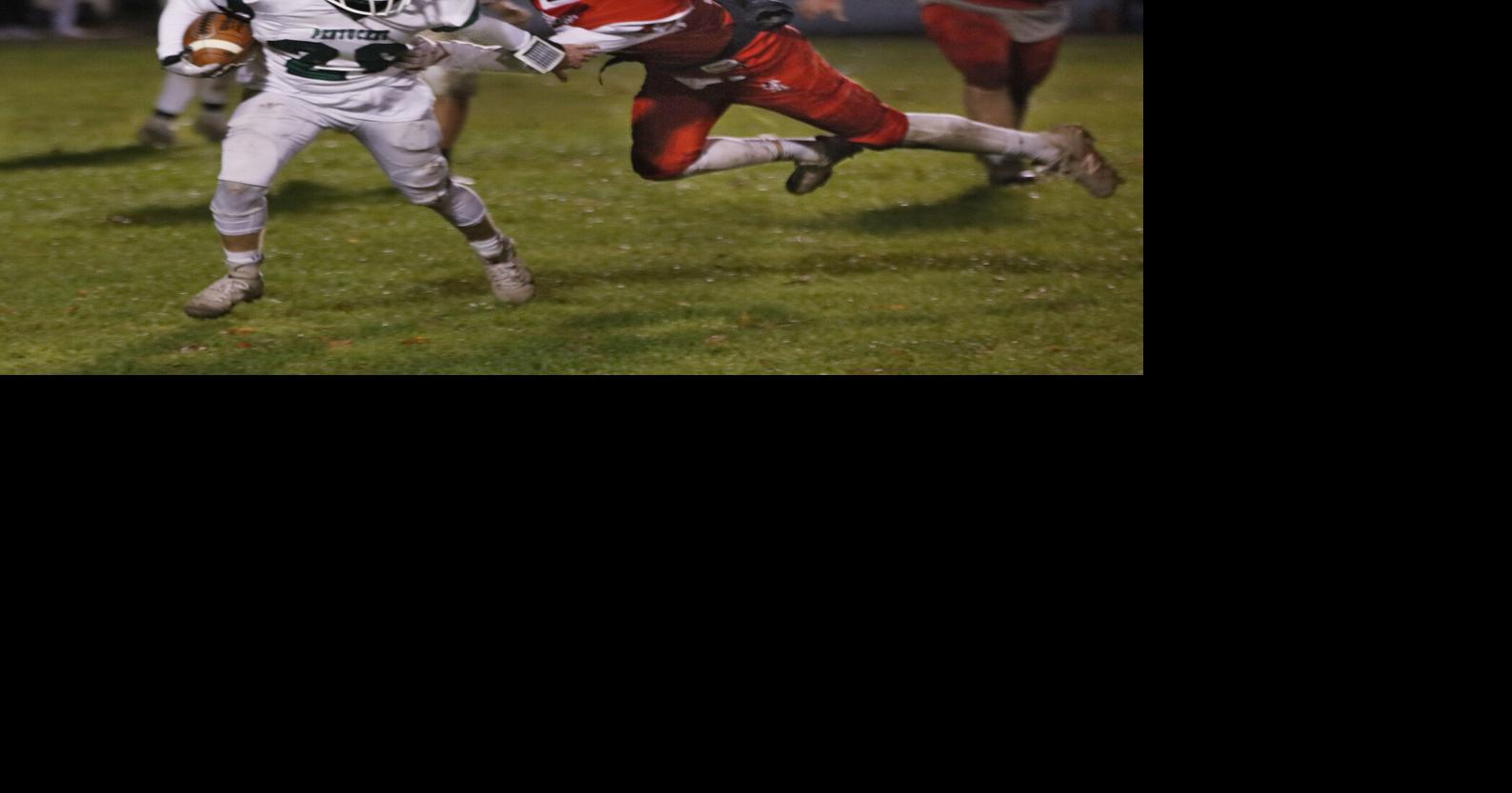 Pentucket Football Preview: Young Panthers showing early improvement ...