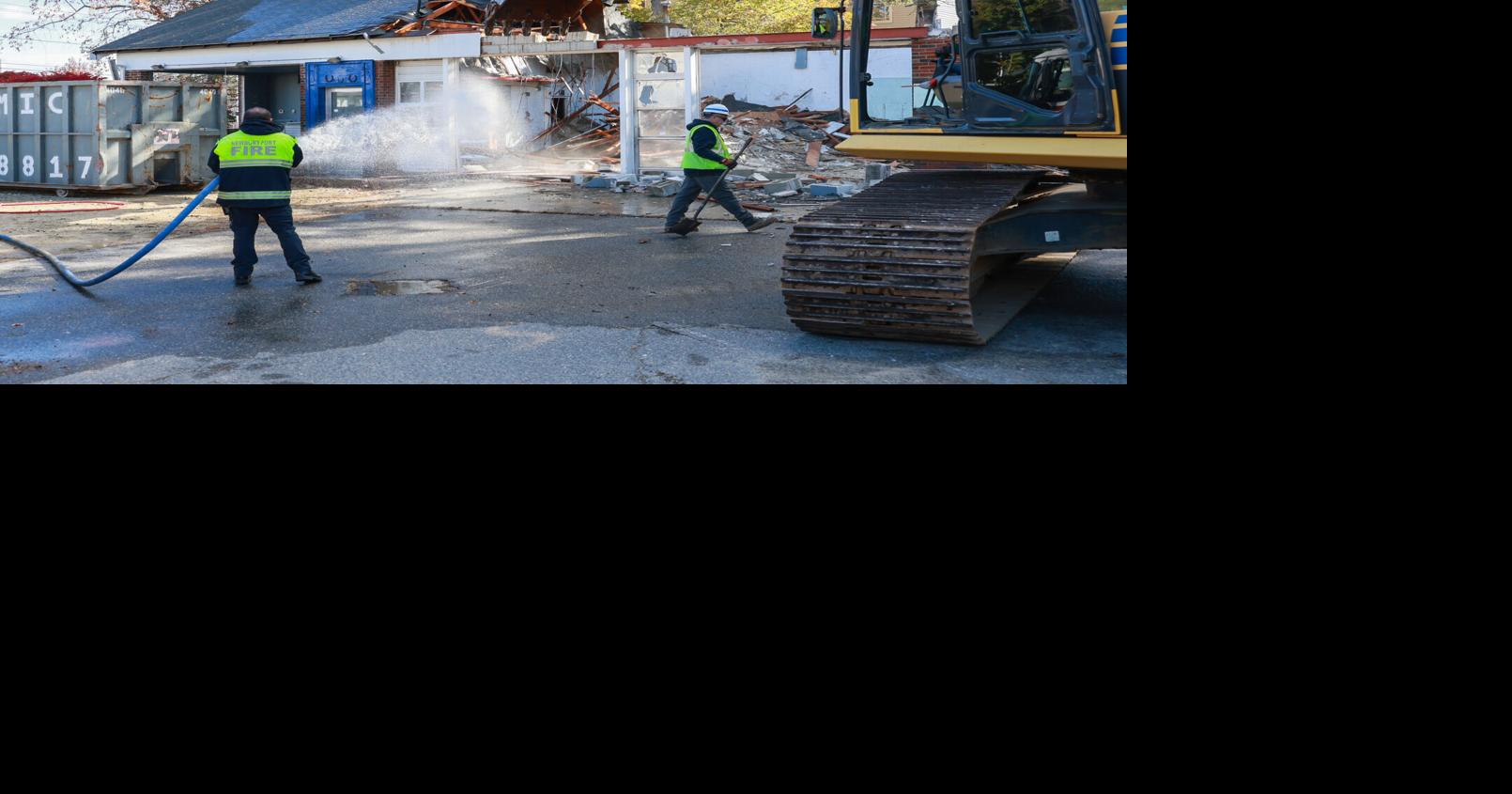 Former Mobil station reduced to rubble | Local News | newburyportnews.com