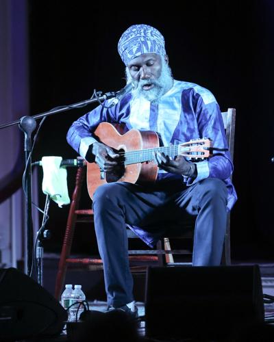 Corey Harris wows Belleville crowd | Photos | newburyportnews.com