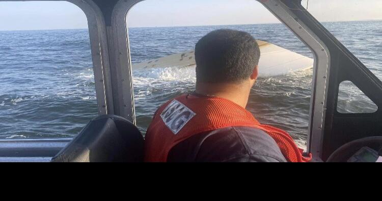 Capsized boat | Photos | newburyportnews.com