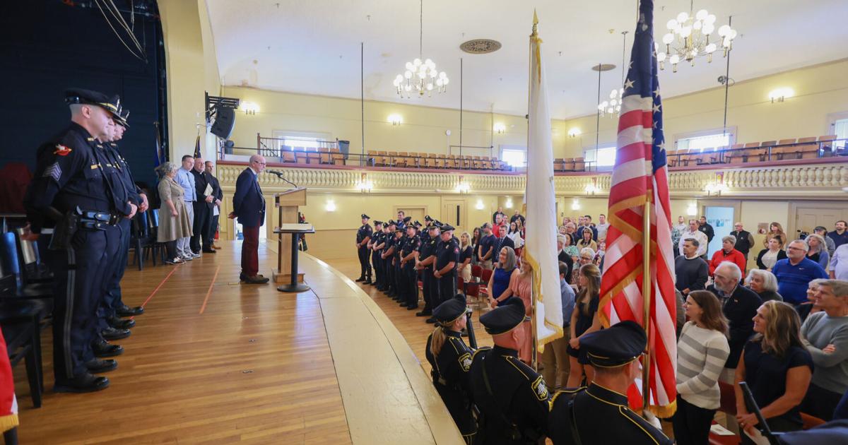 Simons sworn in as marshal | Local News | newburyportnews.com Simons sworn in as marshal | Local News | newburyportnews.com