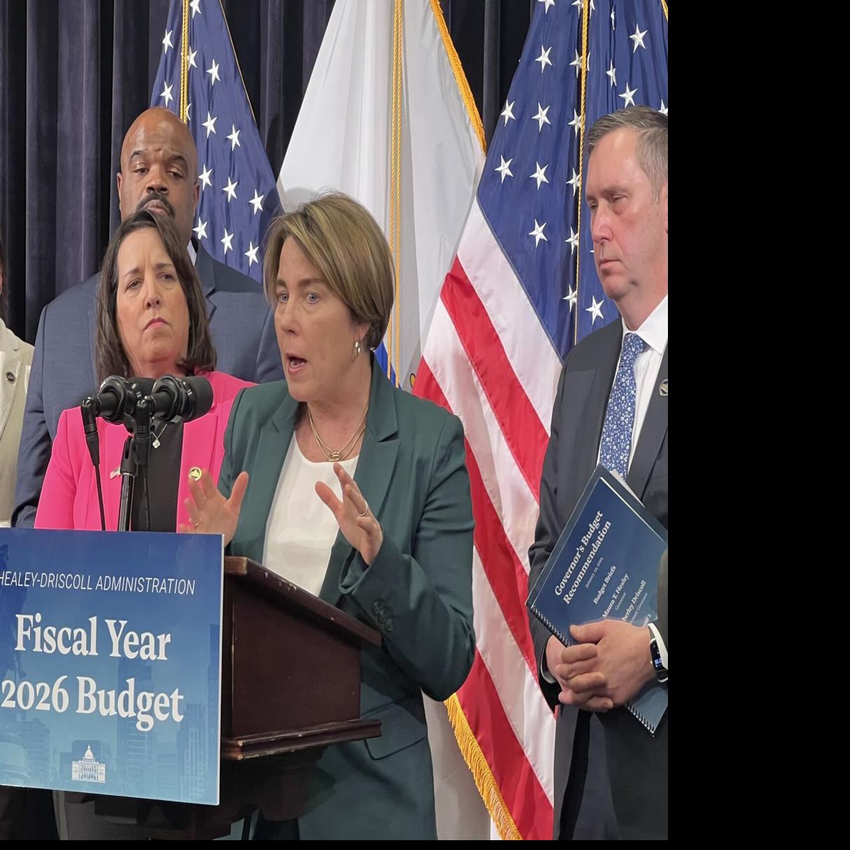 Mayor finalizes deal with Kmart owner | Local News | newburyportnews.com