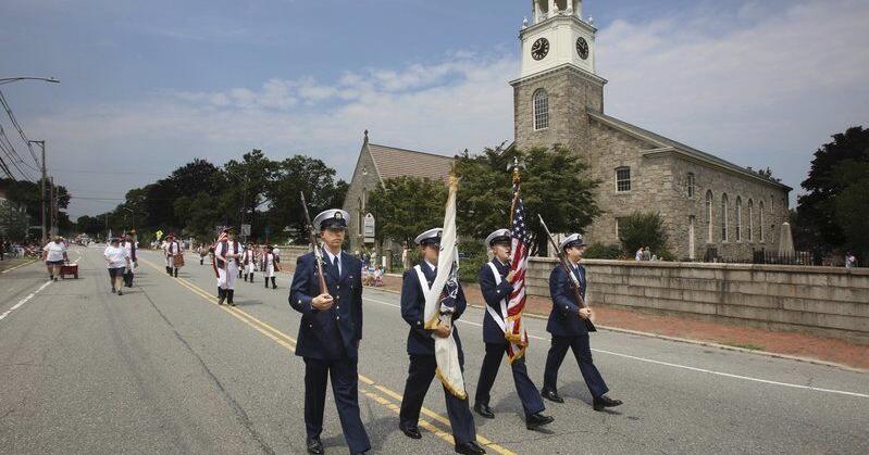 Yankee Homecoming Parade draws big crowd | Local News | newburyportnews.com