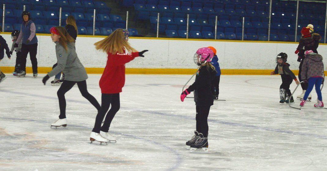 Get your ice skates ready: Wilmot Recreation Complex resumes public skating