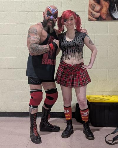 Former WWE Superstar James Ellsworth defeats 'The Slamburglar' at Brawl ...