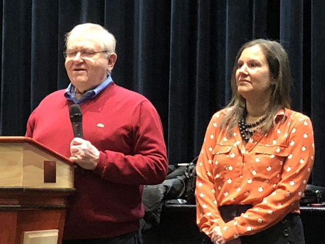 Holocaust survivor shares story with West Essex Middle School students ...