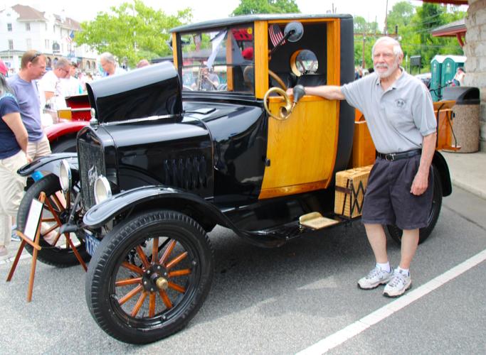 HAPPENINGS IN THE HILLS: B'ville car show brings out the classy chassis ...
