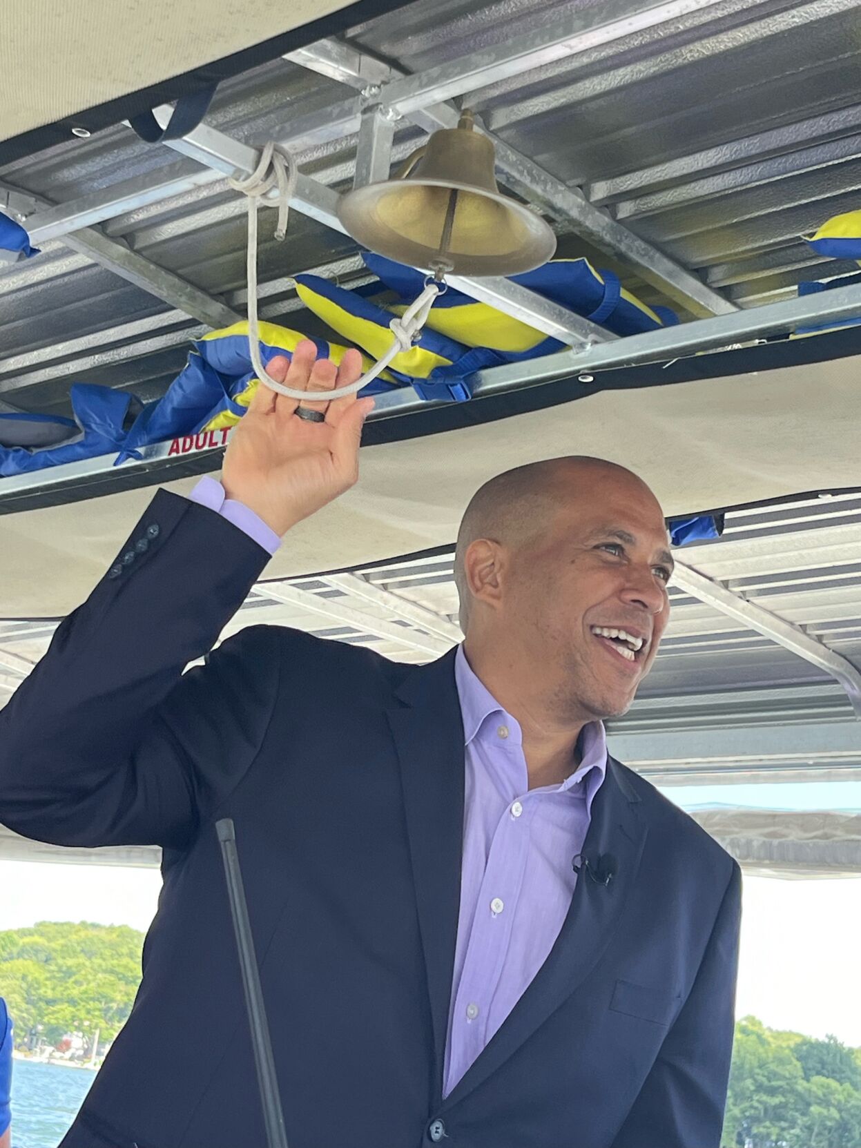 Roxbury Mayor gives Sen. Booker a tour of Lake Hopatcong | Politics ...