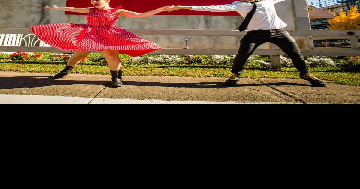 ENGAGEMENT ANNOUNCEMENT: Erica Lynn Mandell is engaged to wed Michael ...