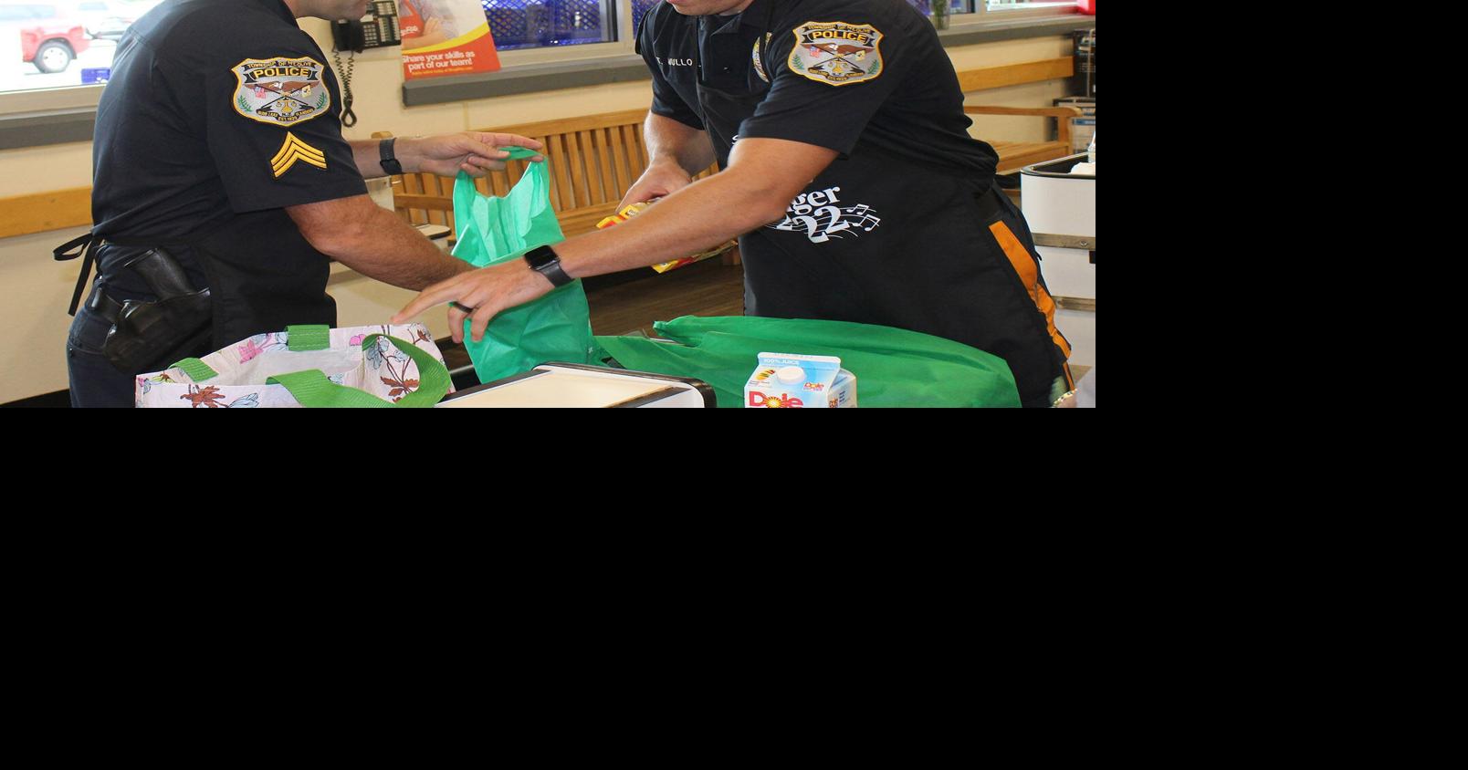 Mount Olive police, officials help 'bag hunger' | News | newjerseyhills.com