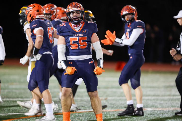 Fourth quarter collapse ousts Mountain Lakes from football playoffs ...