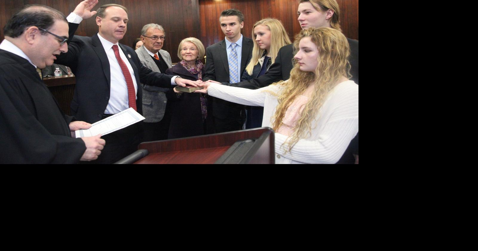 Randolph swears in new mayor, Roman Hirniak | News | newjerseyhills.com
