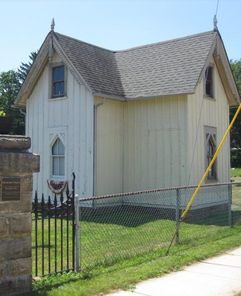 Historic Dover cemetery gains thousands in state historic preservation ...