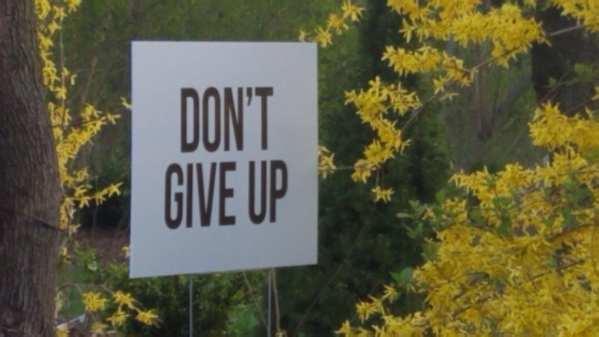 What's behind all those 'Don't Give Up' signs? | Chatham Courier News ...
