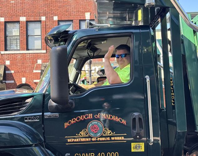 Fallen veterans remembered during Memorial Day Parade in Madison | News ...