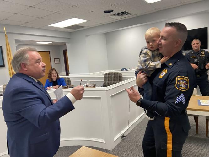 Morris Plains police chief gives awards to a plethora of officers ...