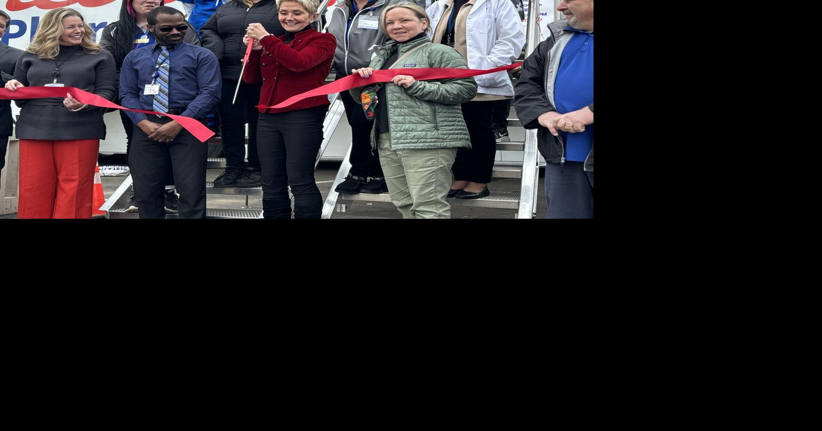 Walgreens welcomed back into Clinton community | News | newjerseyhills.com