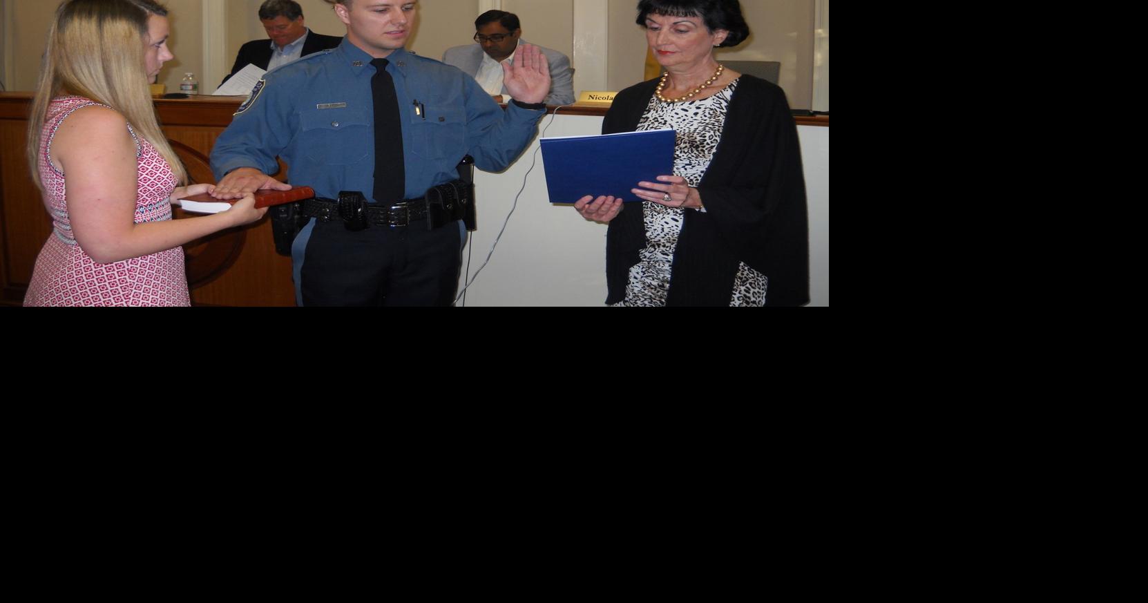 (VIDEO) New cop hired, sworn in in Harding | News | newjerseyhills.com