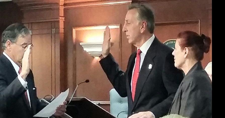 Warren Committee welcomes new year, new mayor | Echoes Sentinel News ...