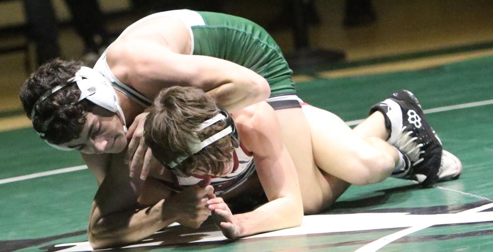 Livingston wrestles Verona | | newjerseyhills.com
