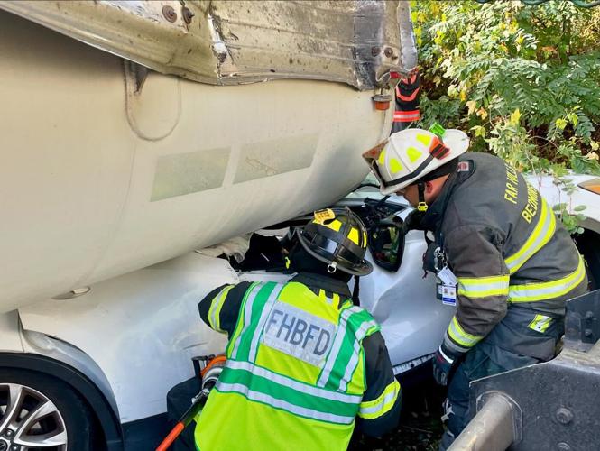 UPDATE: (VIDEOS) 5 hurt, 1 seriously, as gasoline tanker flips, strikes ...