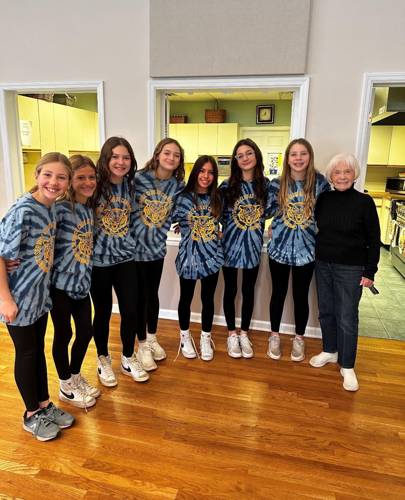 Barbara Aroneo with Community Service Club | Echoes-Sentinel Gallery ...