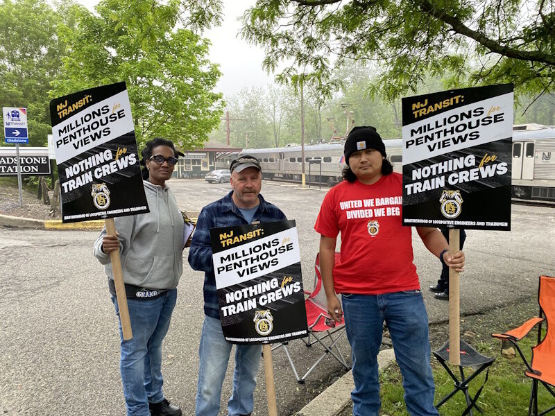 NJ Transit, union settle contract dispute; trains to run Tuesday | News ...