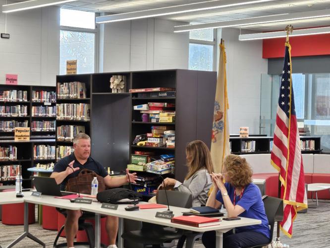 (VIDEO) Hunterdon Central students share concerns on split unit lunch ...