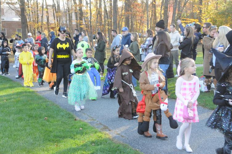 Costumed kids amuse at Florham Park schools Halloween parade | News ...