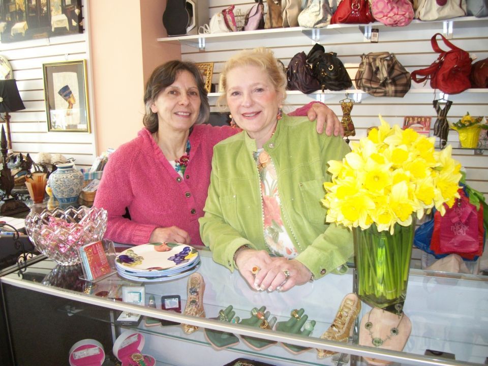 Stirling consignment shop reopens three years after devastating fire ...