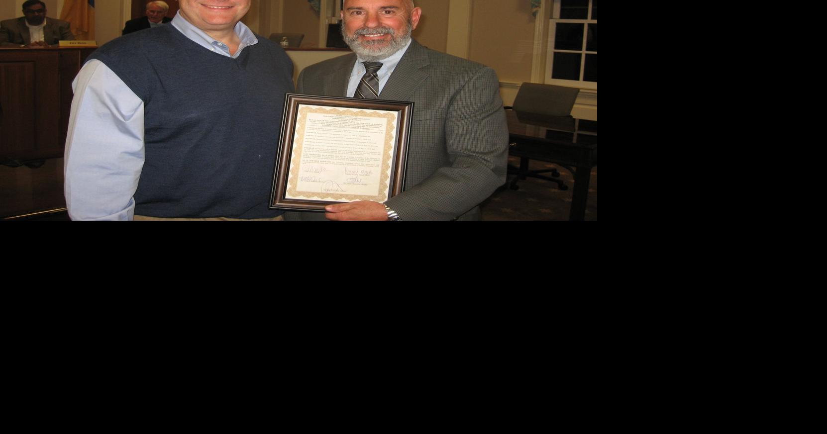 Harding honors retired Police Chief Giansanti | News | newjerseyhills.com