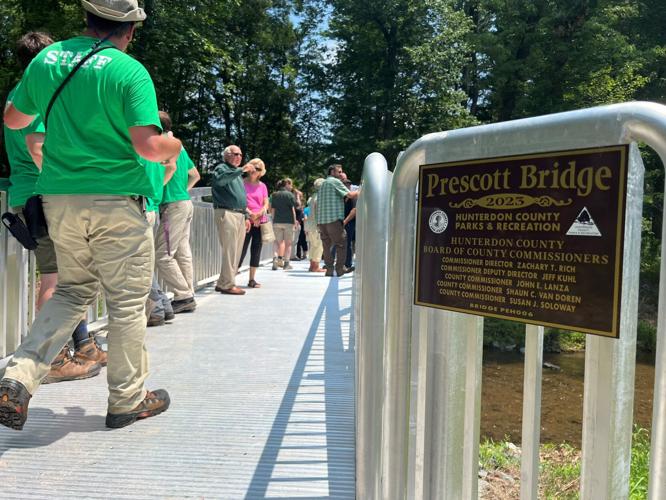 Commissioners dedicate Prescott Bridge at Echo Hill Park ...