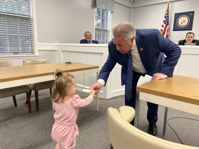 Morris Plains police chief gives awards to a plethora of officers ...