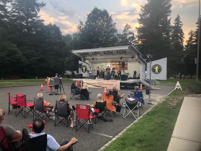 Country Comfort kicks off Roseland's annual 'Summer Concert Series ...