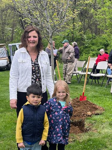 Heath Village tree planting | News | newjerseyhills.com