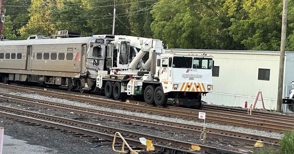 No injuries reported after NJ Transit train derails in Gladstone | News | newjerseyhills.com