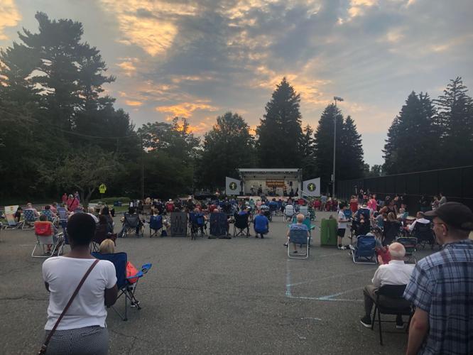 Country Comfort kicks off Roseland's annual 'Summer Concert Series ...