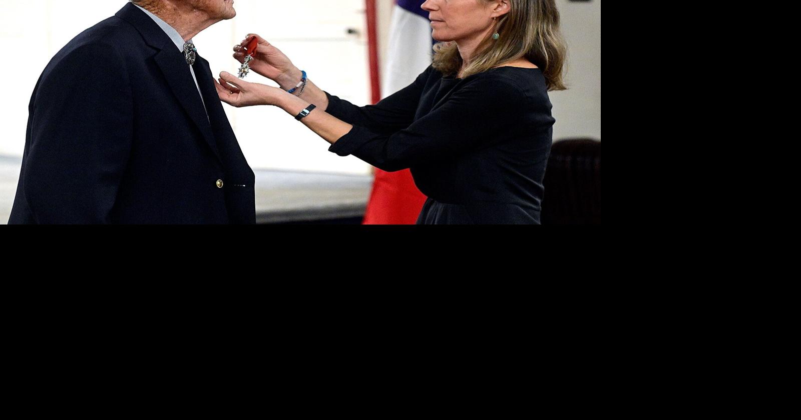 (VIDEO) WWII vet Major Roger W. Smith, Flemington native, 100, receives ...