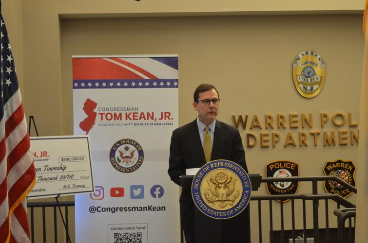 Congressman Kean presents $900,000 to Warren police | News ...