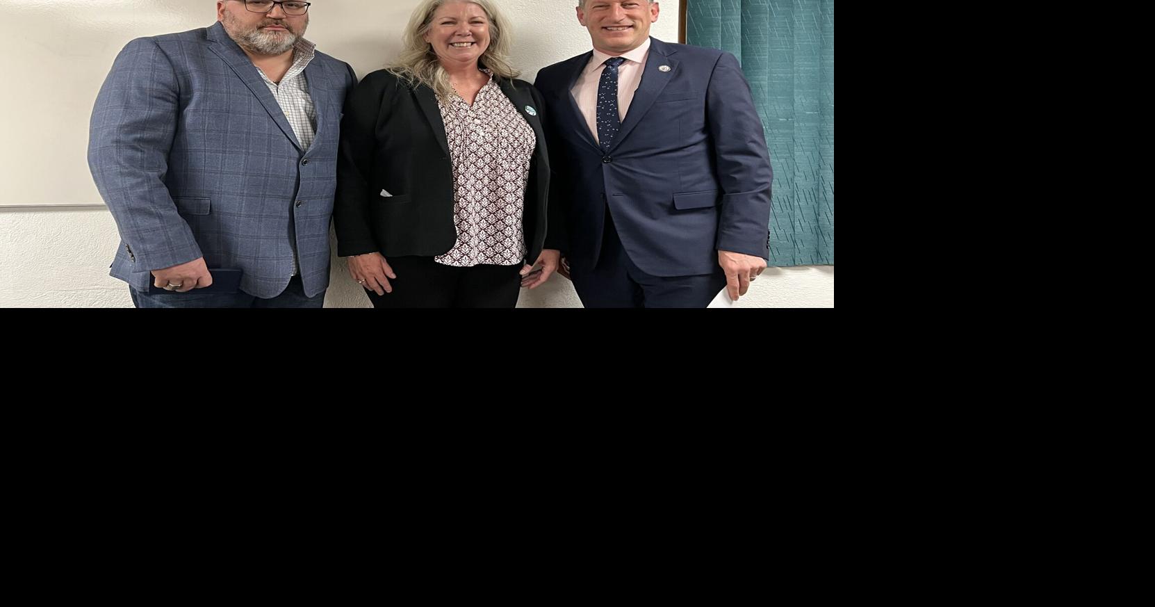 (VIDEO) High Bridge Mayor Michele Lee sworn in for second term by State ...