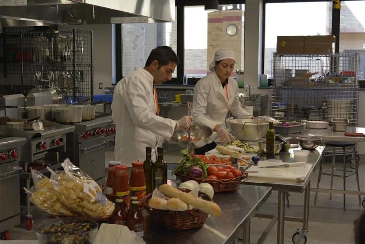 Chefs from Palazzone 1960 bakery visit West Essex High School | News ...