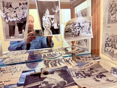 Stephen Harris, WPHS Class of 1976 returns home to display his ...