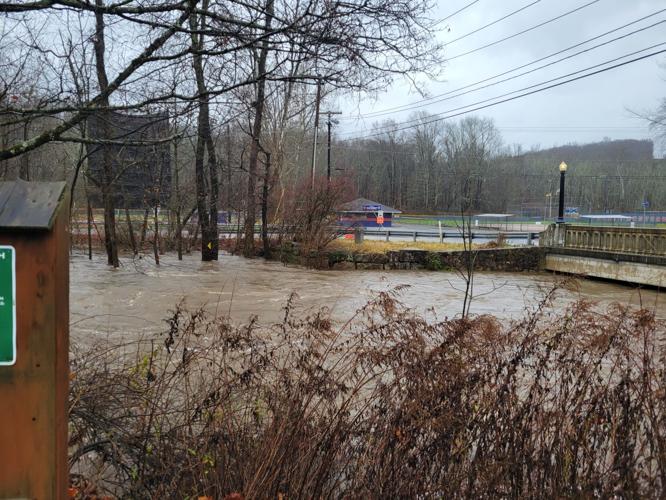 (VIDEO) Flooding in High Bridge as rainstorm continues on Monday, Dec ...