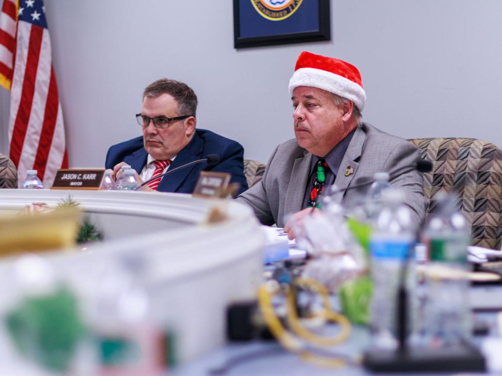 Karr gets festive | | newjerseyhills.com