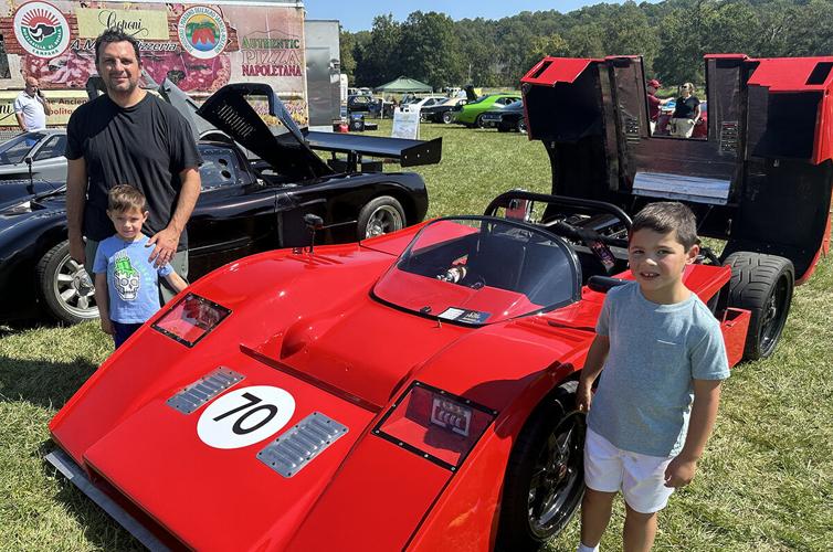 HAPPENINGS IN THE HILLS: Classy Chassis Thrill at Peter Chesson ...