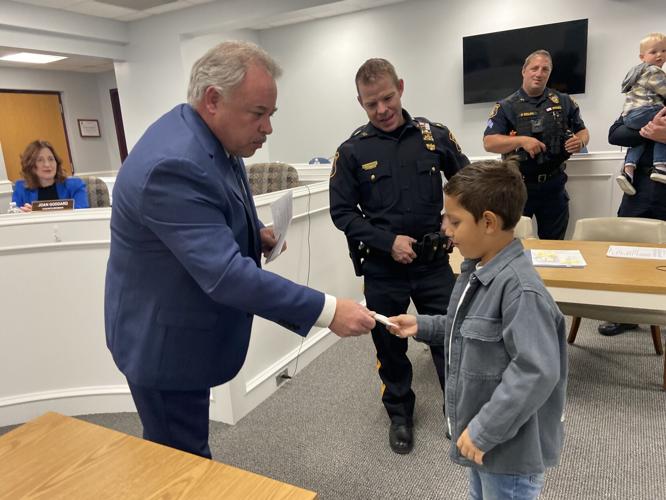 Morris Plains police chief gives awards to a plethora of officers ...